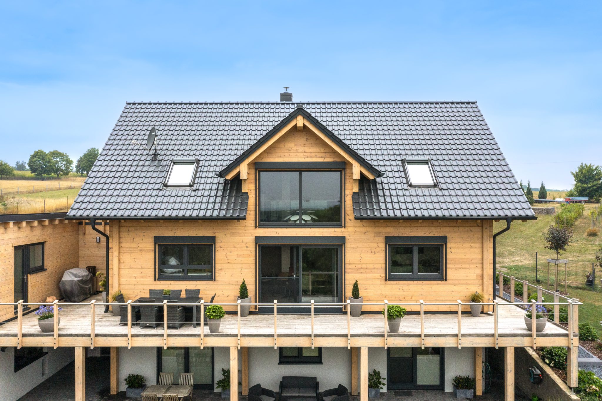 Holzhaus Bitburger Land | Fullwood Wohnblockhaus